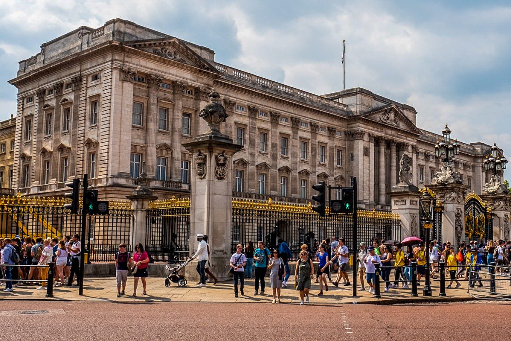 Bekingemo rūmai Londone: bilietų kainos, darbo laikas ir patarimai!