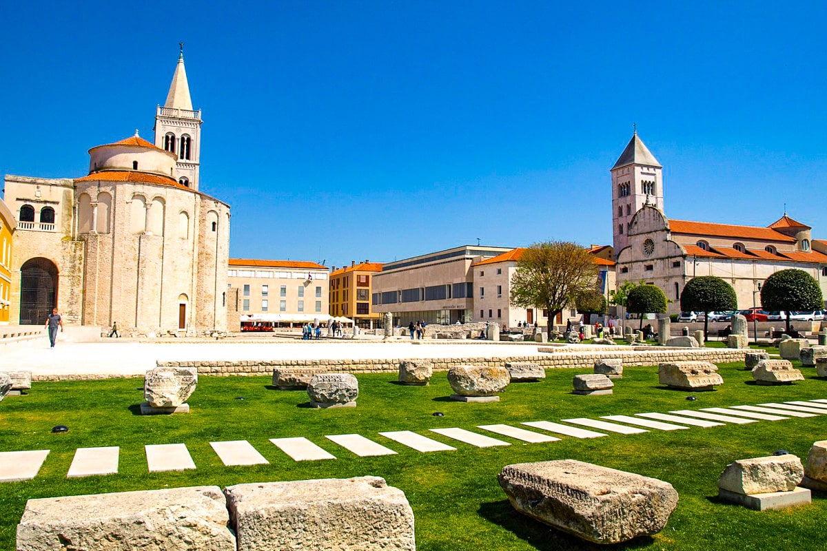 Pigūs skrydžiai iš Kauno į Zadarą, Kroatiją – kaina tik 61 euras į abi ...